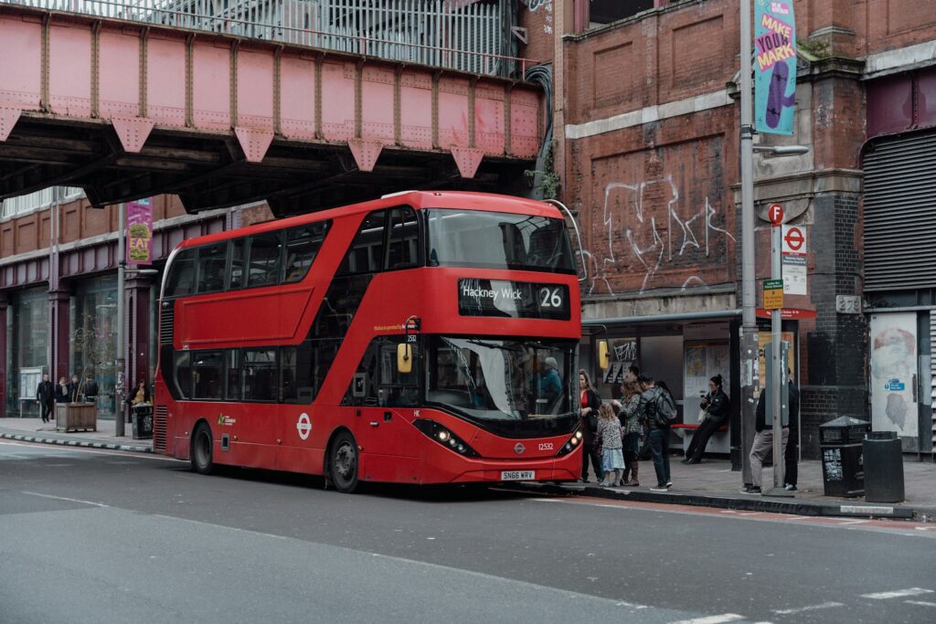 Public Transport in London (How to use each mode of transport ...