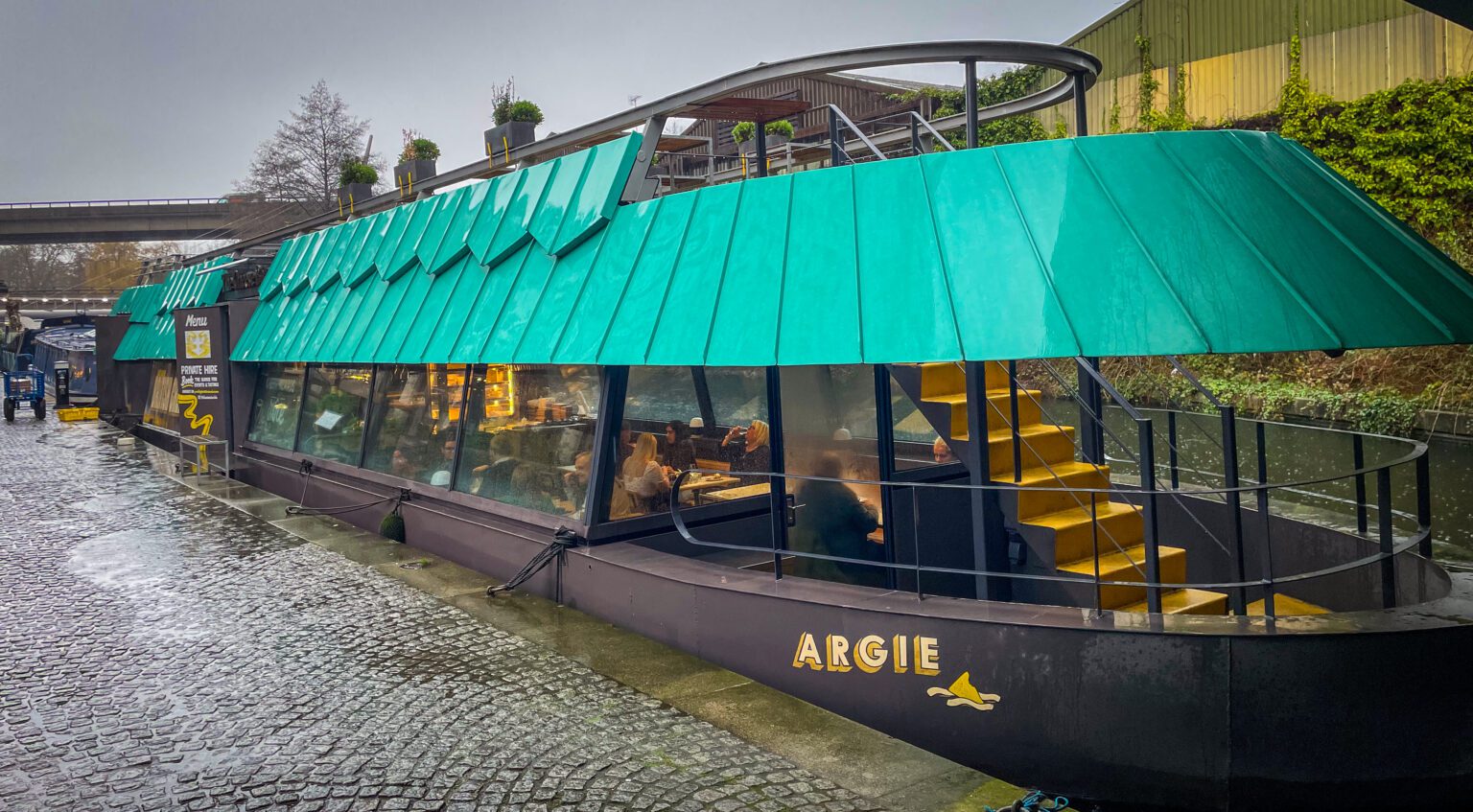 The Cheese Barge: A review - StepbyStepLondon.com